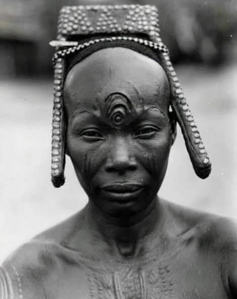 "3rd eye" of the Mongo people - Giza Community