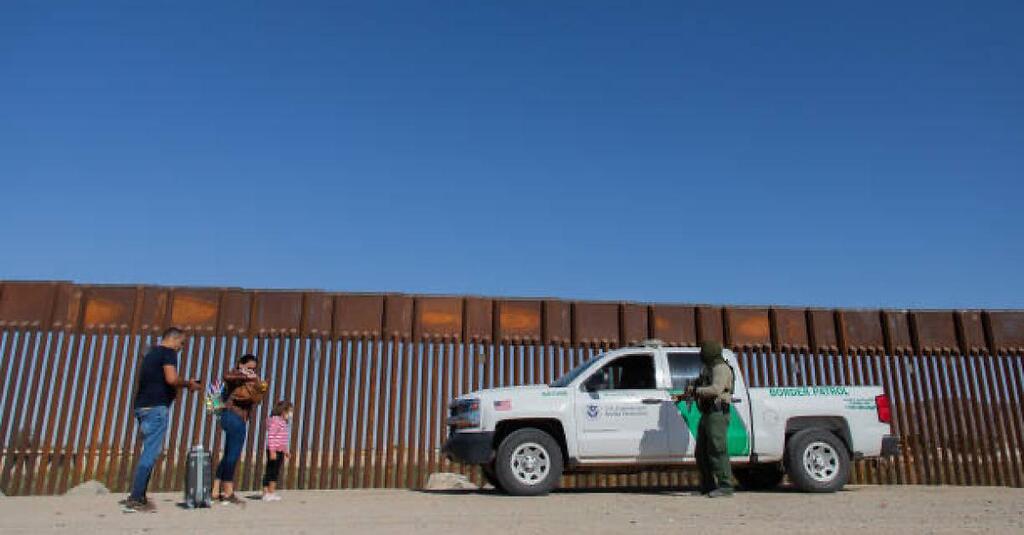 Biden administration shipping "pallets" of baby formula to border amid ...