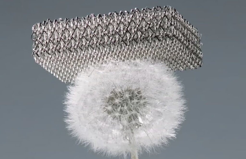 Newly created ultralight metallic lattice, formed by a metallic foam of ...